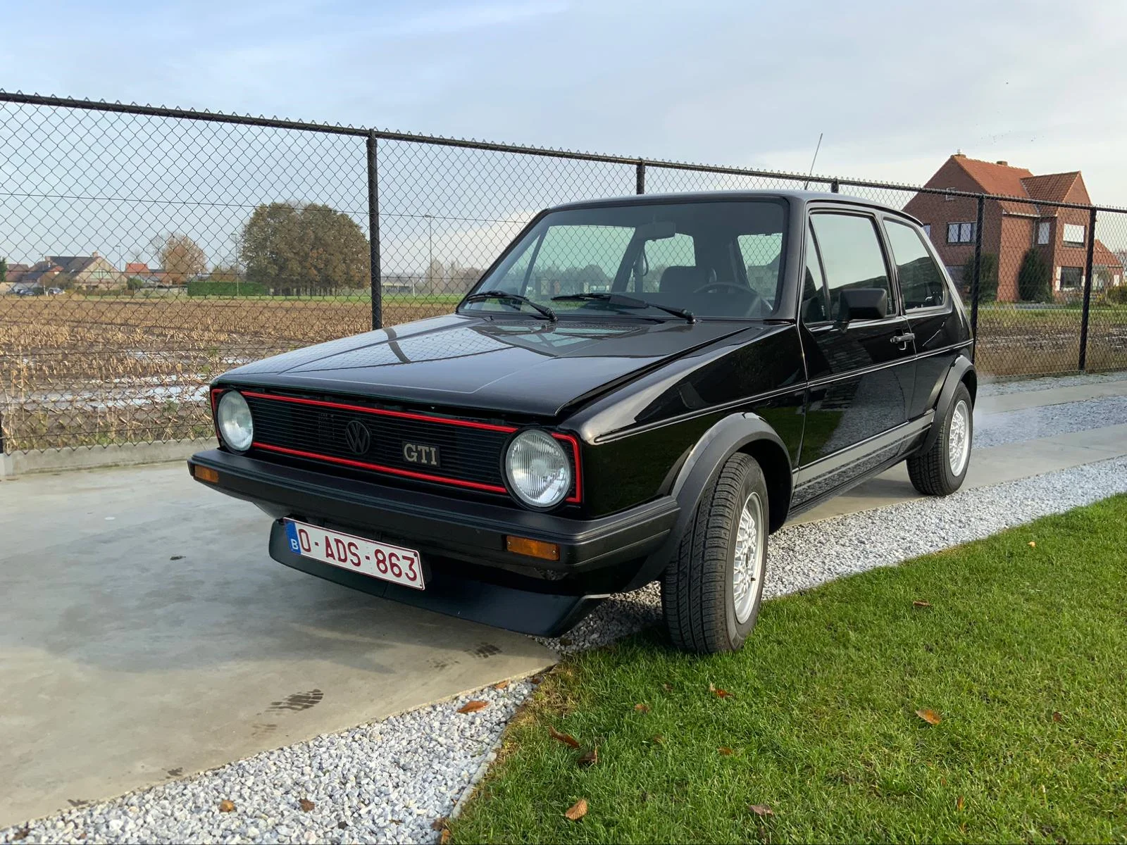 Oldtimers, bedrijfswagens en personenauto's - AlleVeilingen