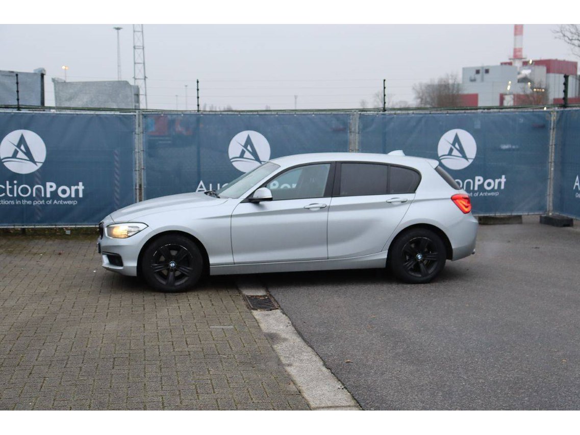 Voertuigen - personenwagens - AlleVeilingen