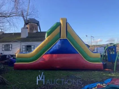 Wegens faillissement cedalion bv - diverse springkastelen te lokeren - AlleVeilingen